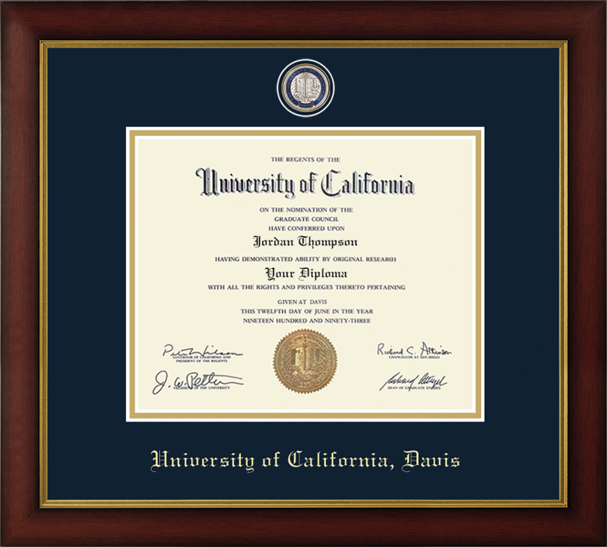 UC Davis Medallion Diploma Frame – CAPGOWN